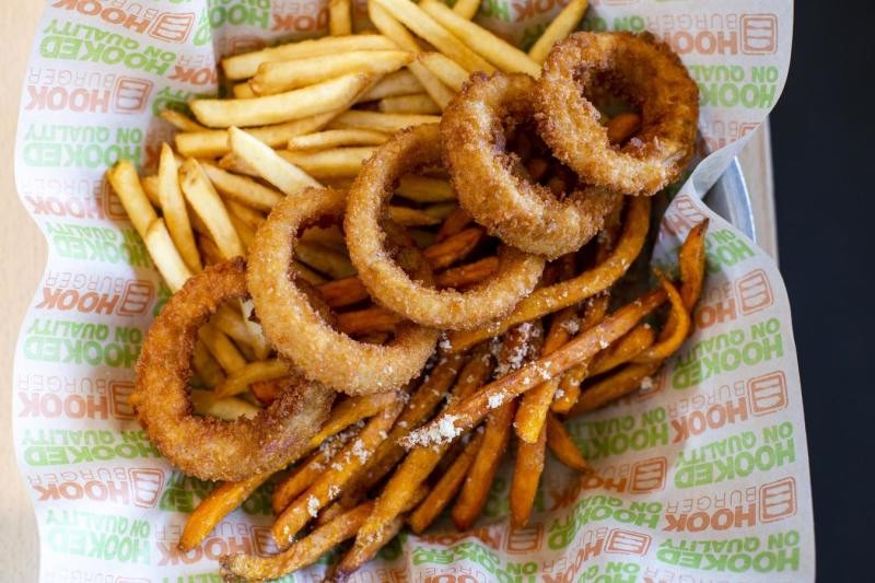 Hook Burger | Visit Pasadena