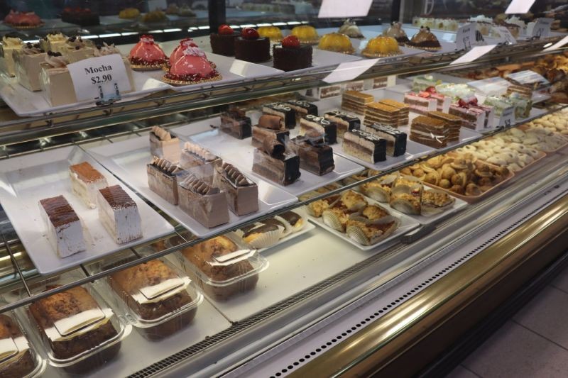 Sarkis Pastry | Visit Pasadena