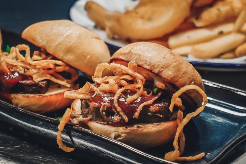 Foothill Restaurant | Visit Pasadena