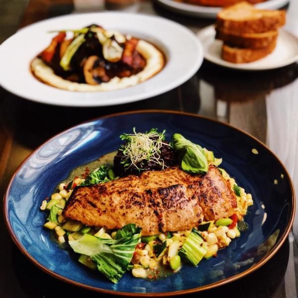 Perle Restaurant | Visit Pasadena